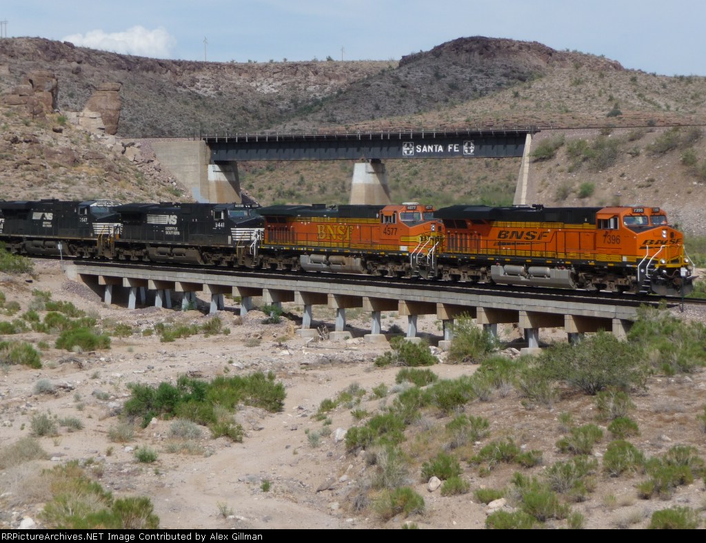 BNSF 7396 West